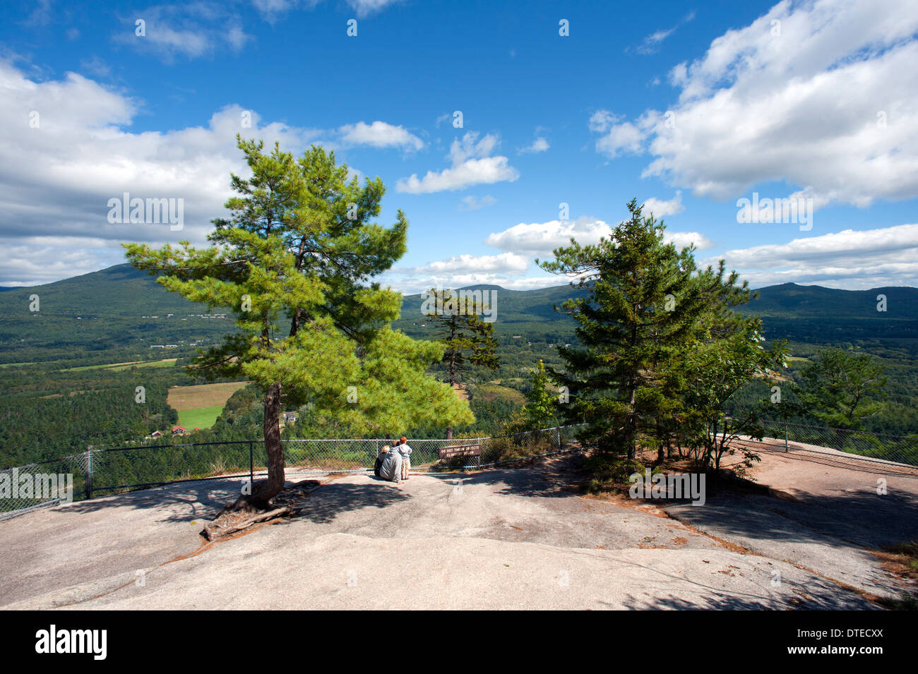 Lookout ledge nh hi-res stock photography and images - Alamy
