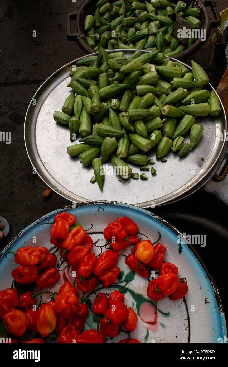 Serekunda market stalls Gambia West Africa Stock Photo - Alamy