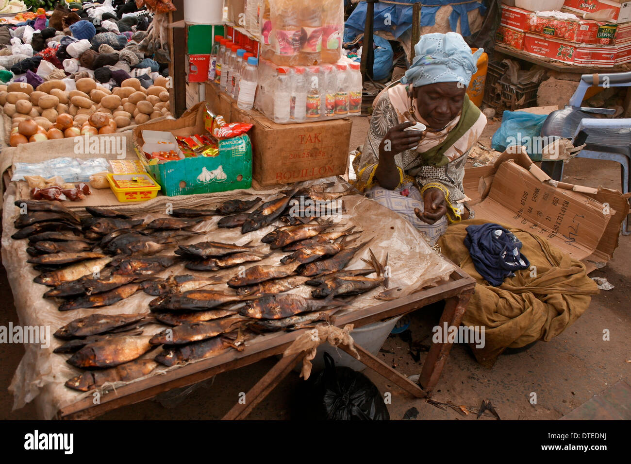 Serekunda market gambia hi-res stock photography and images - Alamy