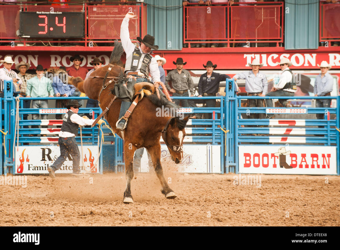 Rodeo tucson fiesta de los vaqueros hi-res stock photography and images ...