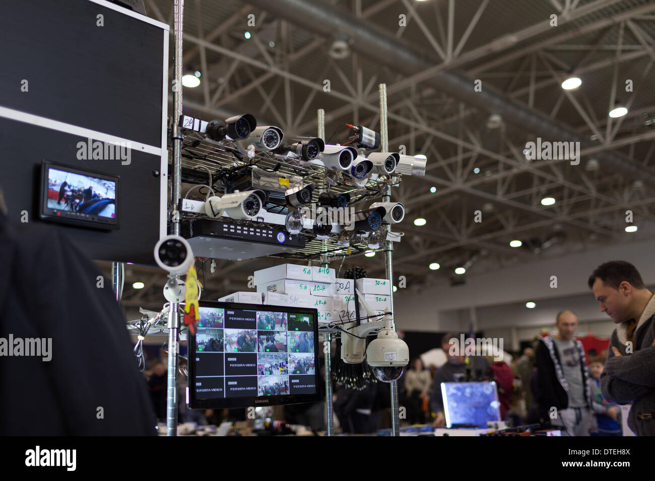 Control systems hi-res stock photography and images - Alamy