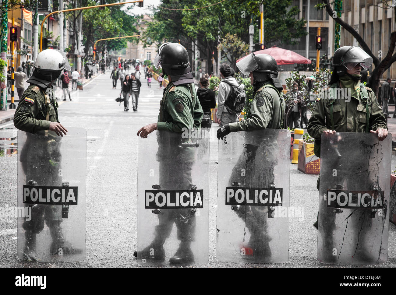 Distraction hi-res stock photography and images - Alamy