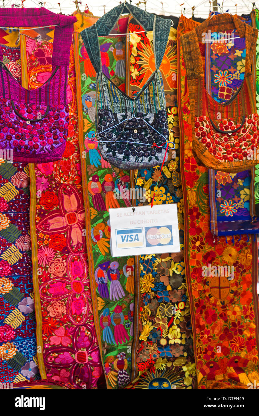 Otavalo textiles hi-res stock photography and images - Alamy