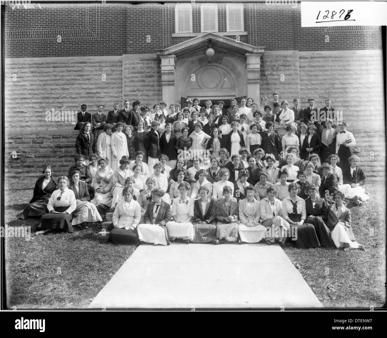 College students 1913 hi-res stock photography and images - Alamy