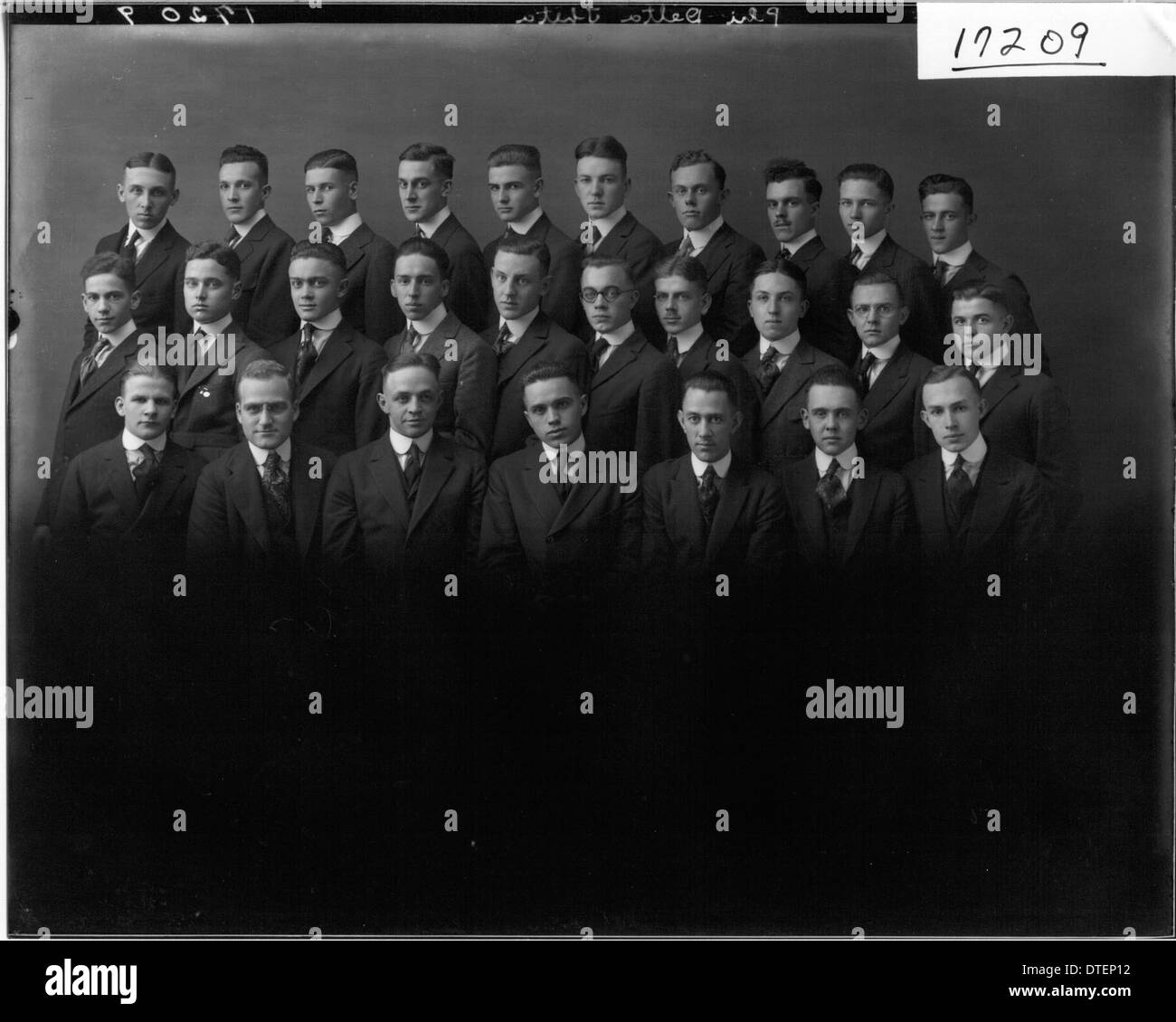 A group portrait of the Phi Delta Theta fraternity members taken in ...