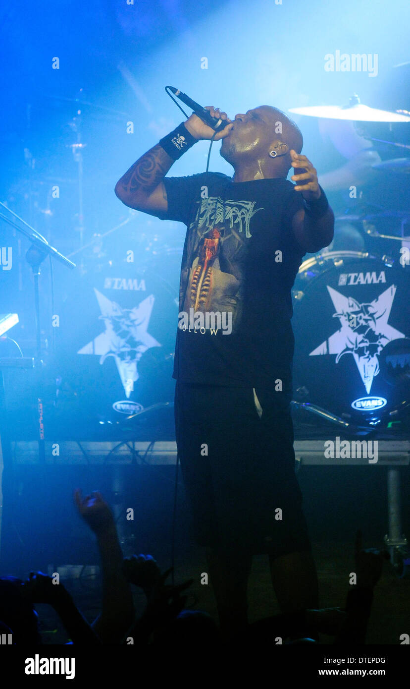 Sepultura singer hi-res stock photography and images - Alamy