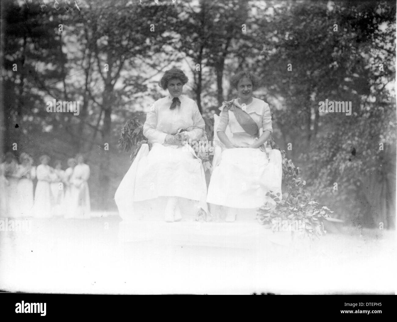 A photograph from Tree Day at Western College in 1913, showing women ...