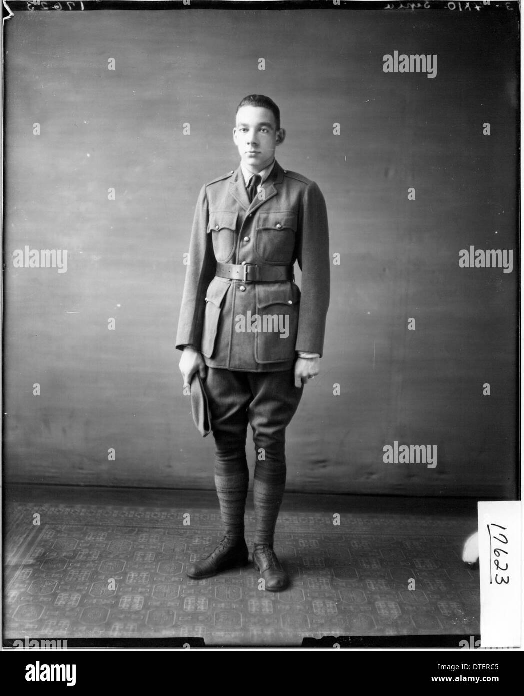 Army soldiers cook military hi-res stock photography and images - Alamy