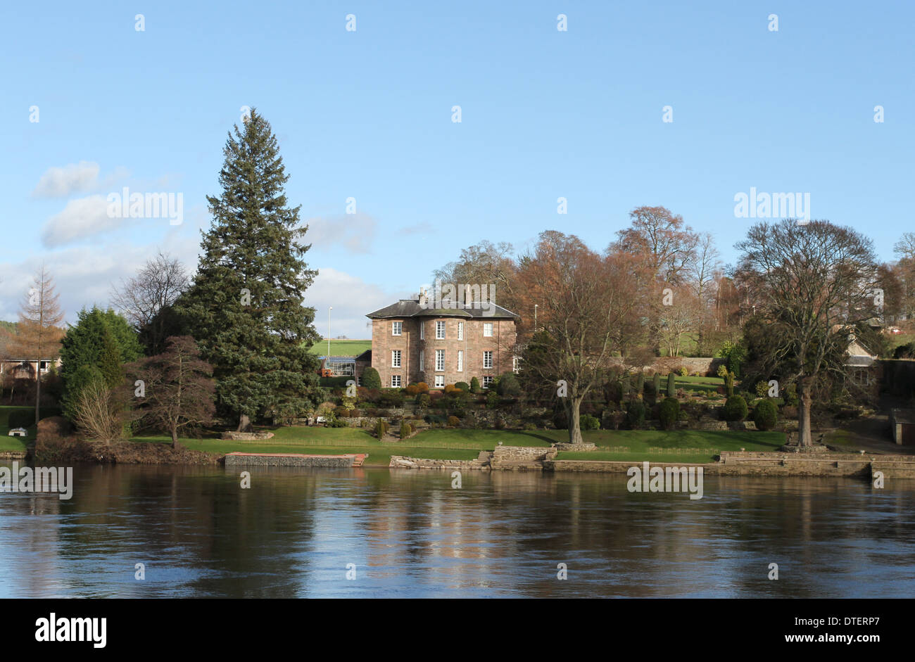Waterfront house River Tay Perth Scotland February 2014 Stock Photo - Alamy