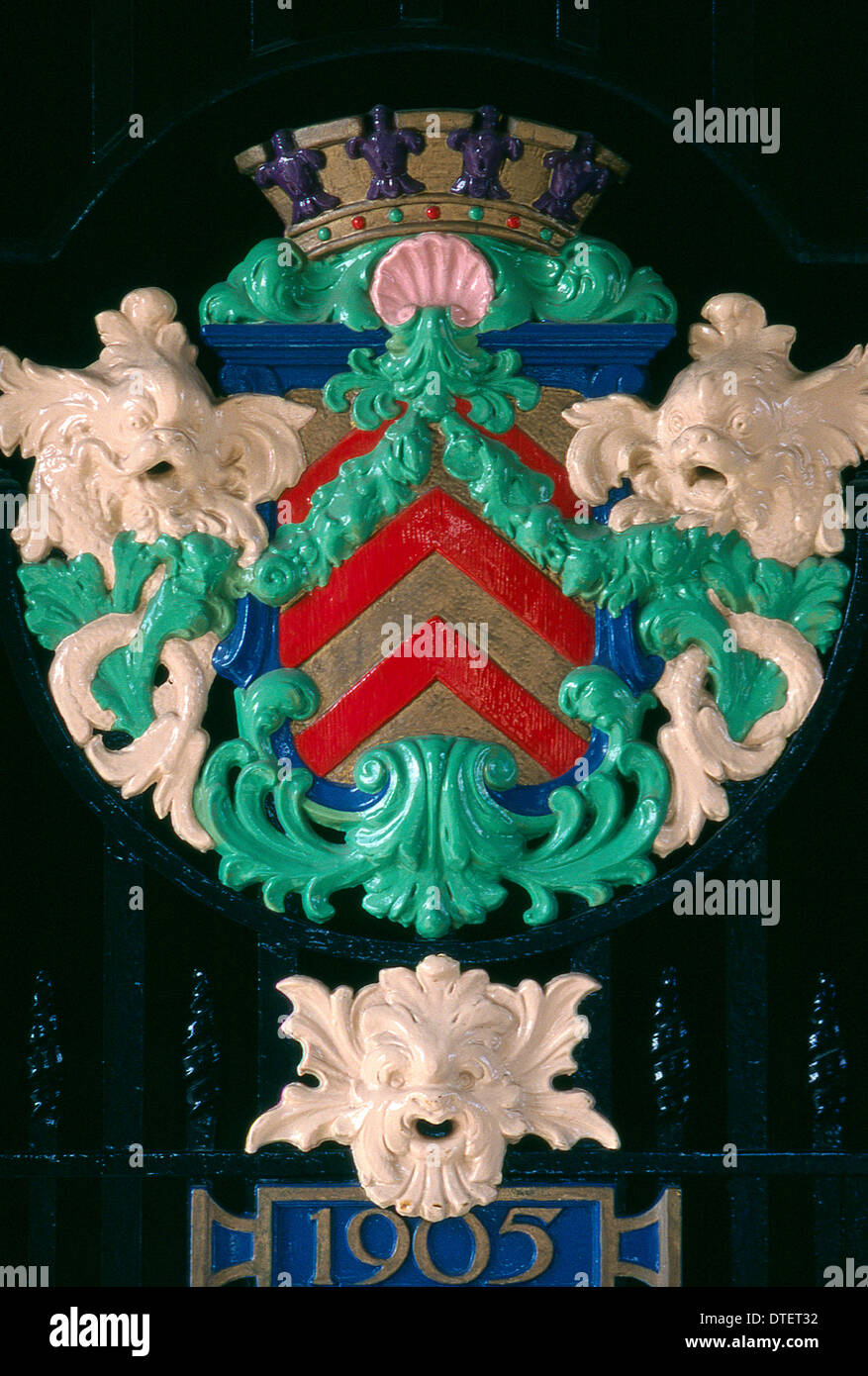 Cardiff City Hall coat of arms. Emblem shield. 1905 Stock Photo - Alamy