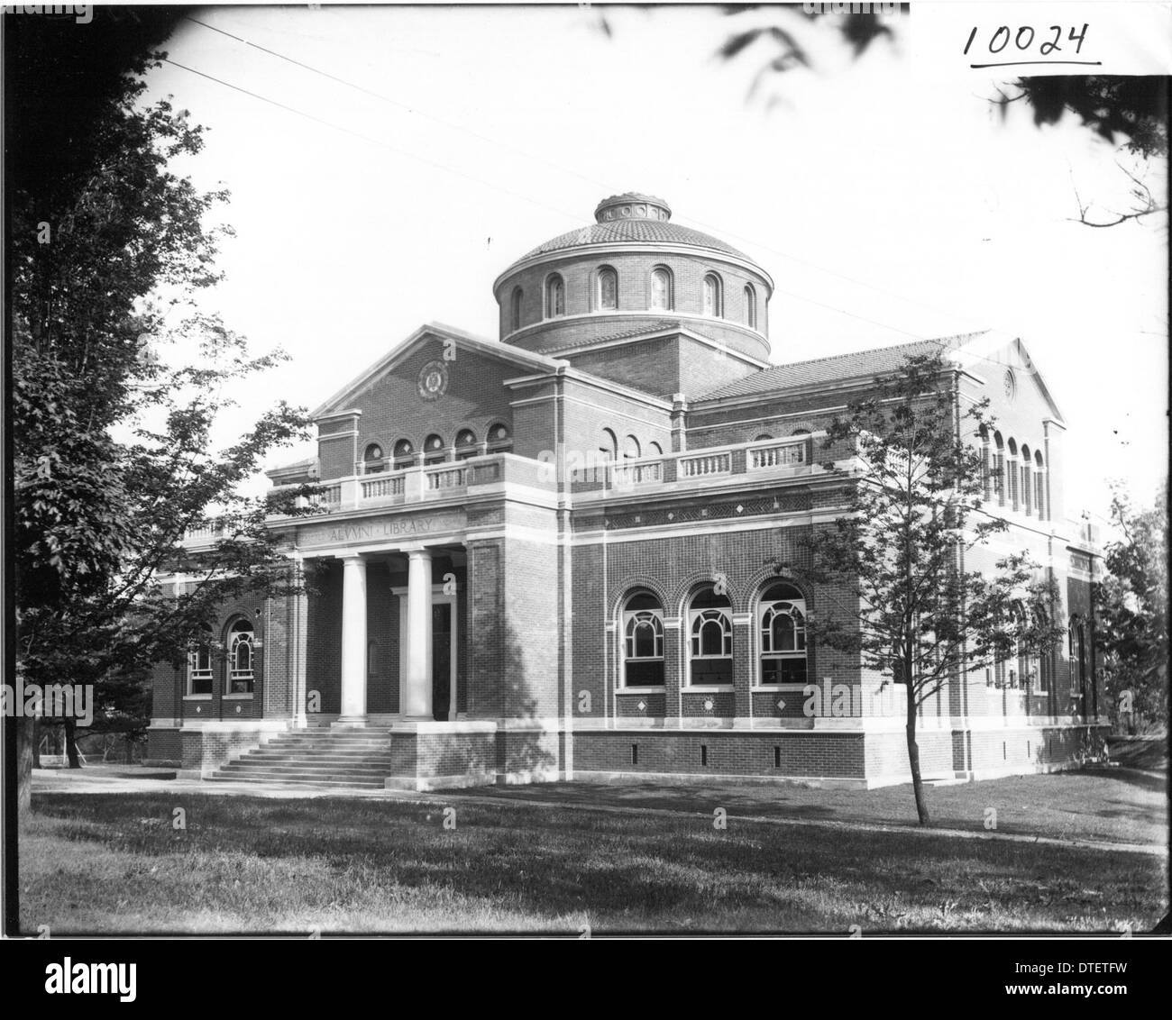 A historic photograph showing the Alumni Library at Miami University ...