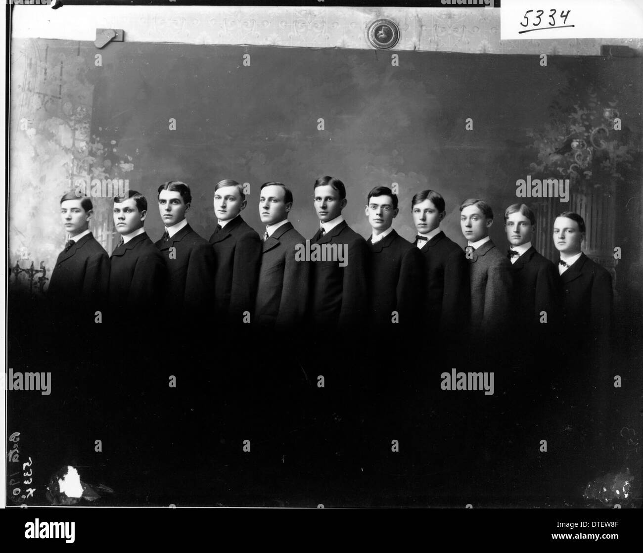 A group portrait of the Beta Theta Pi fraternity chapter at Miami ...