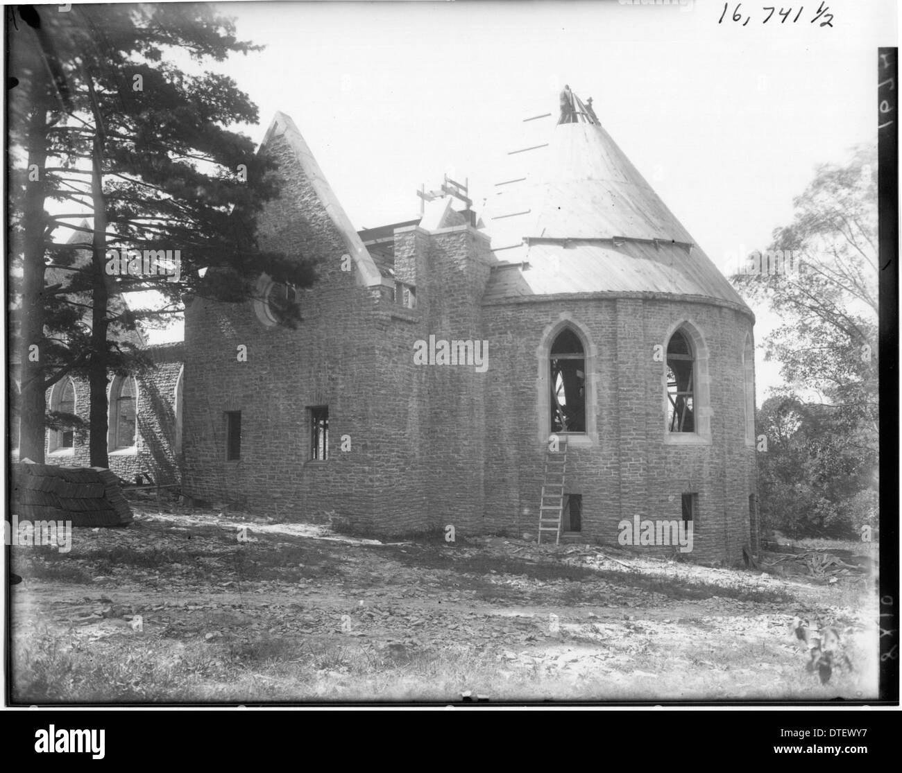 Photograph showing the construction of the west side of Kumler Chapel ...