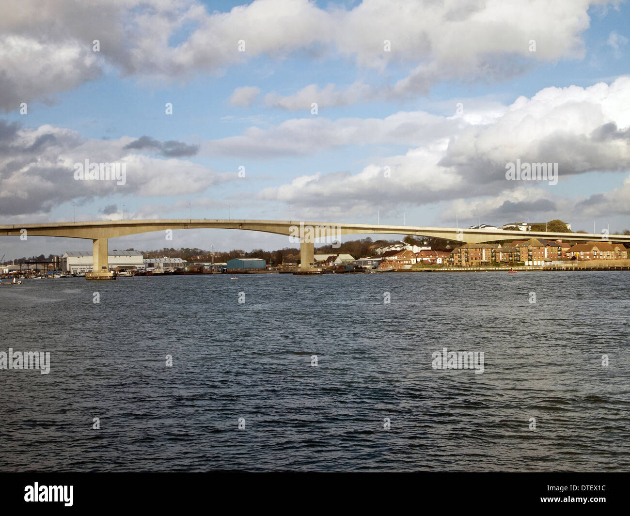 The Itchen Bridge, Southampton links Woolston (right) on the eastern ...