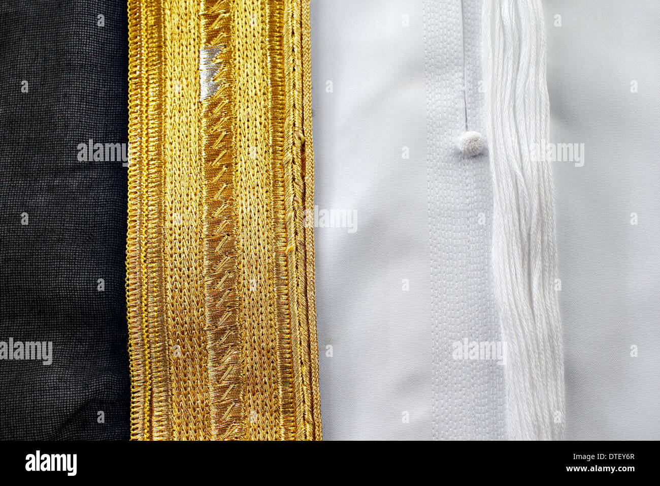 A bisht is a traditional Arabic men’s cloak usually worn over the thobe ...