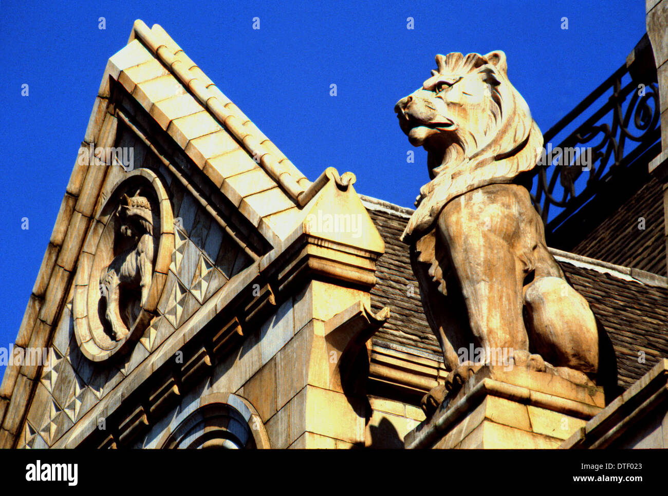 Detail view of the exterior of the Waterhouse Building Stock Photo - Alamy