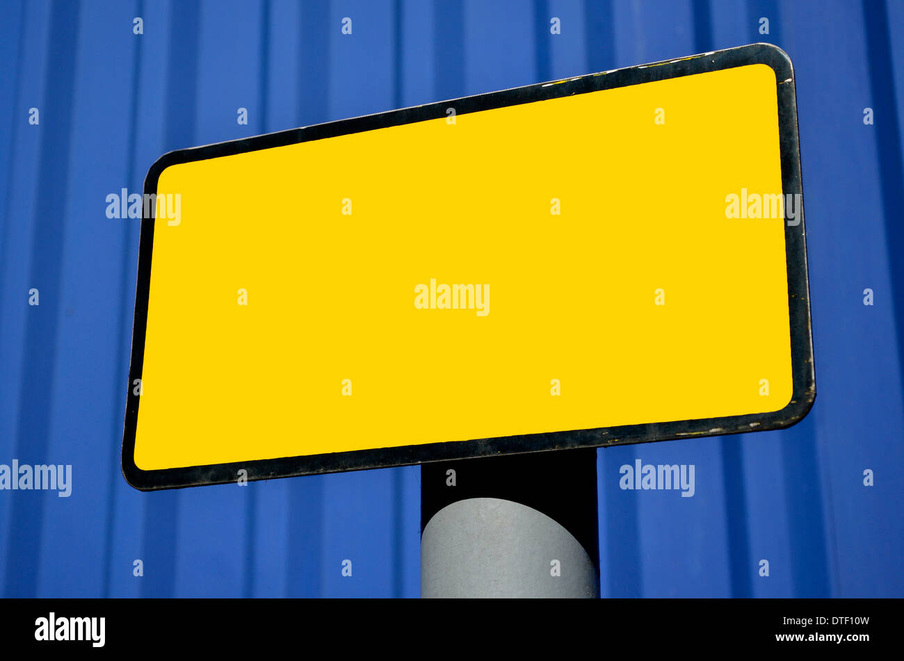 Room directions hi-res stock photography and images - Alamy