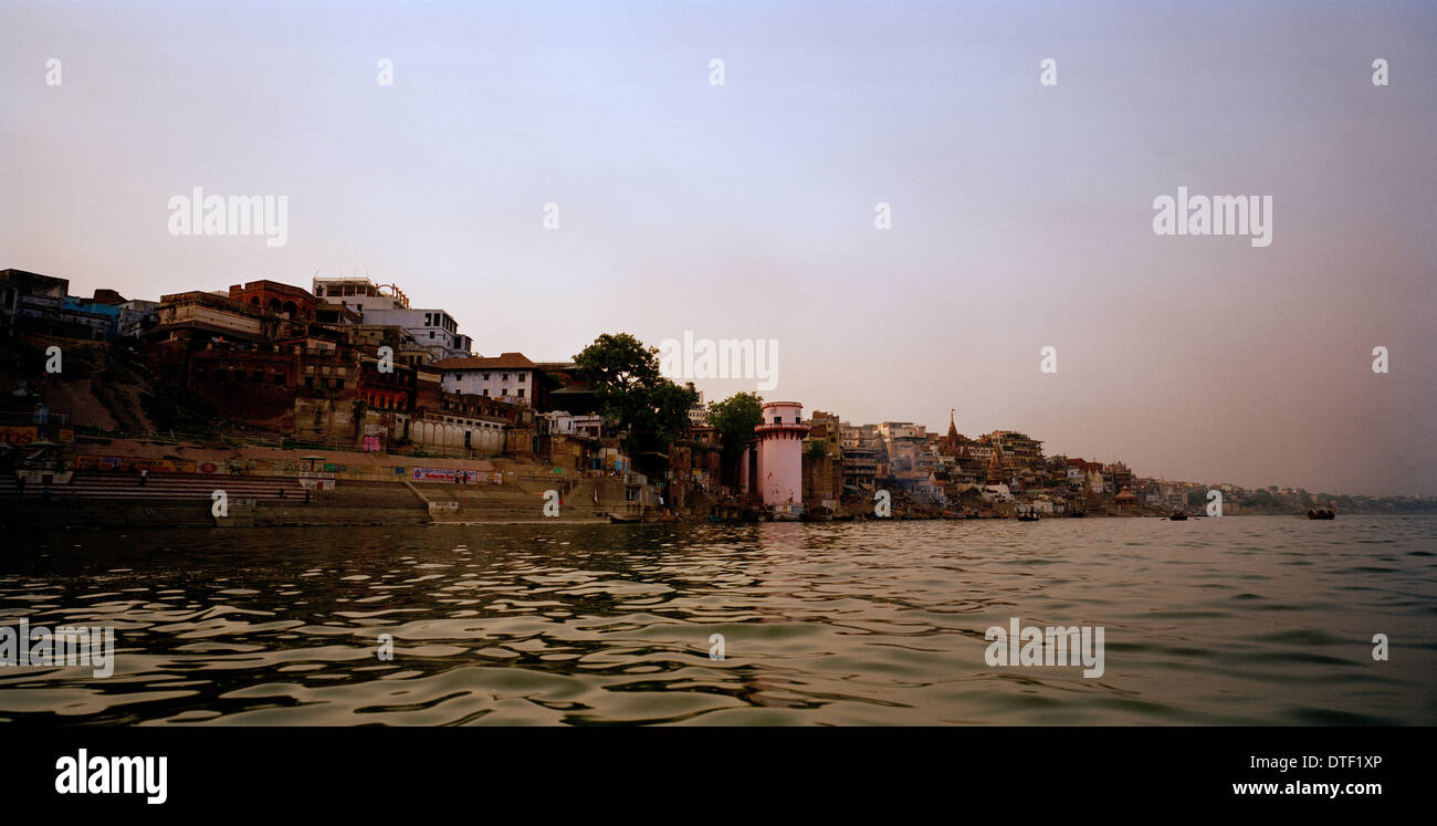 Ganges benares hi-res stock photography and images - Alamy