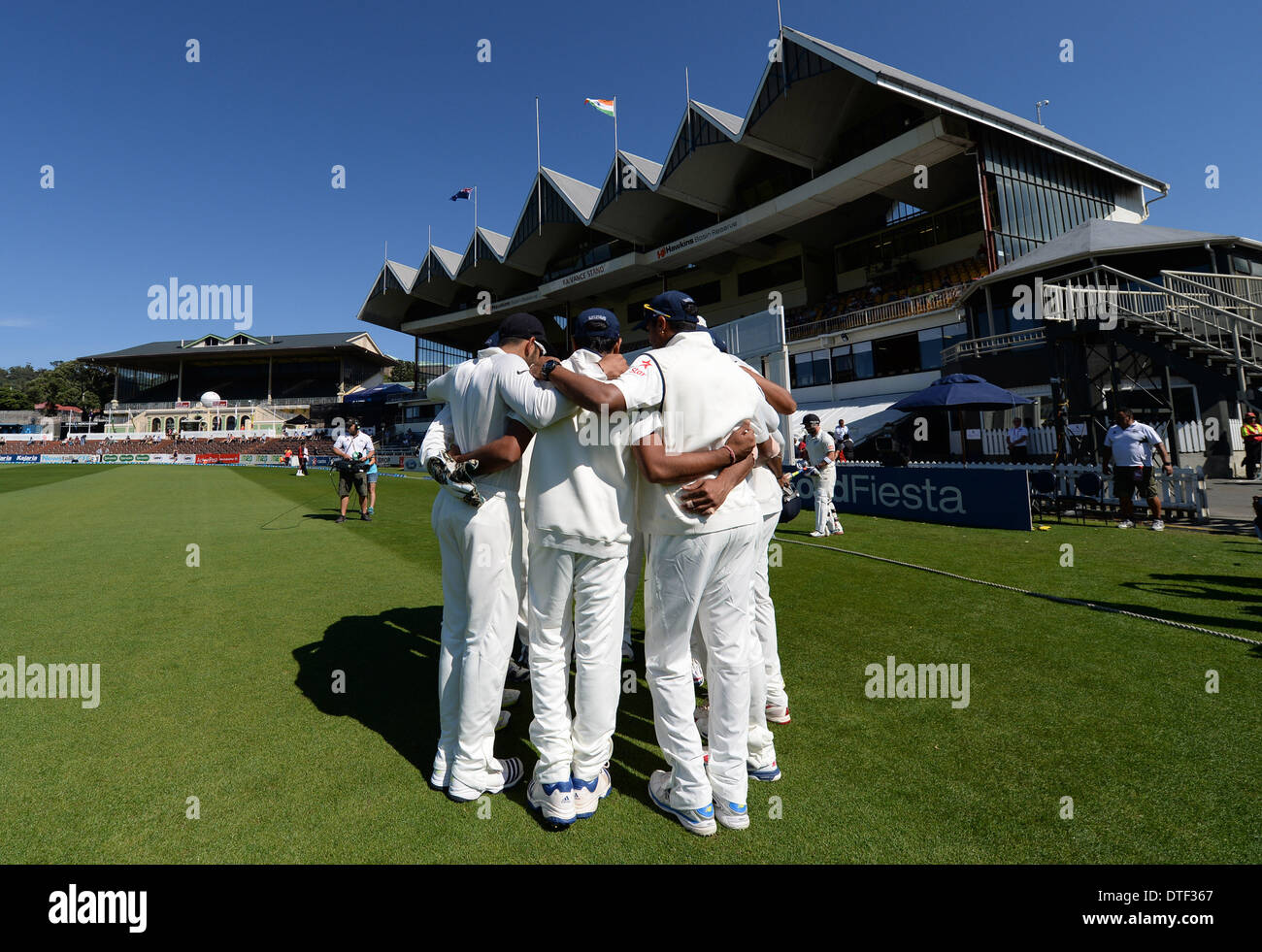 Cricket team india huddle hi-res stock photography and images - Alamy