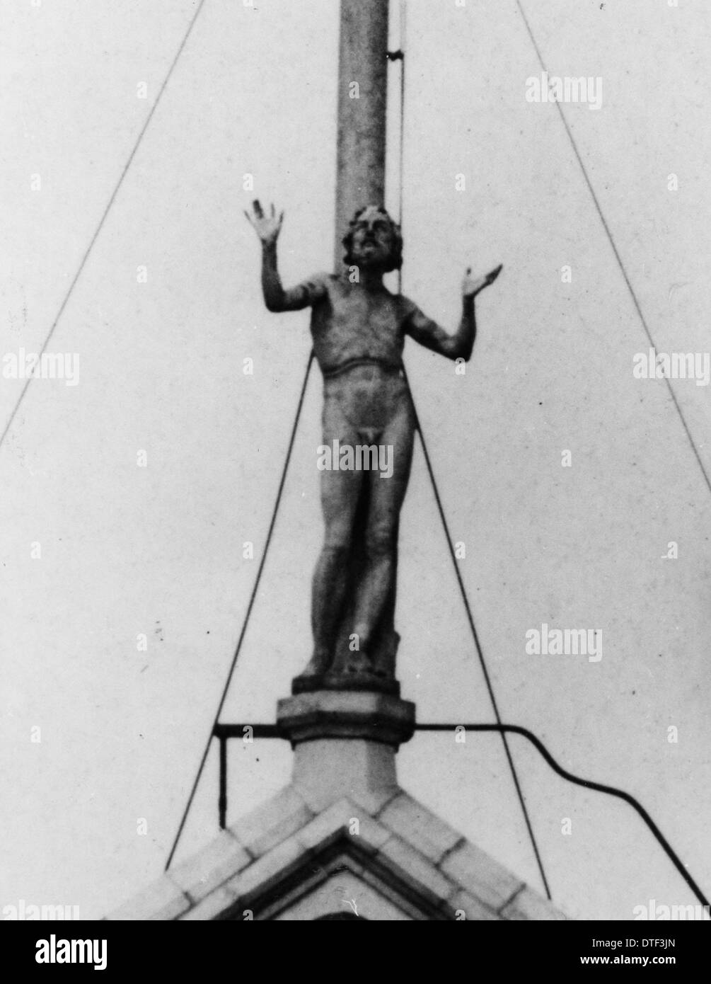 Statue from the main entrance of the Natural History Museum, 1920s ...