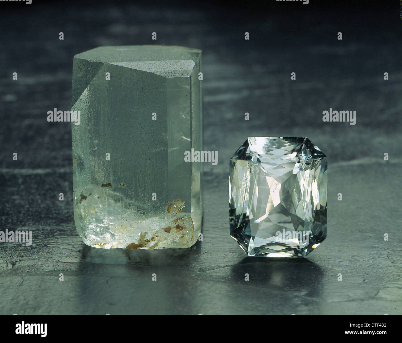 Topaz crystal hi-res stock photography and images - Alamy