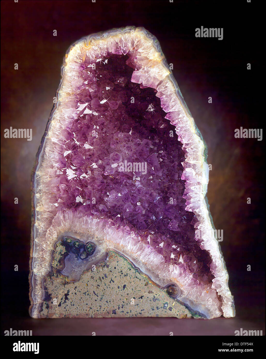 Quartz variety hi-res stock photography and images - Alamy