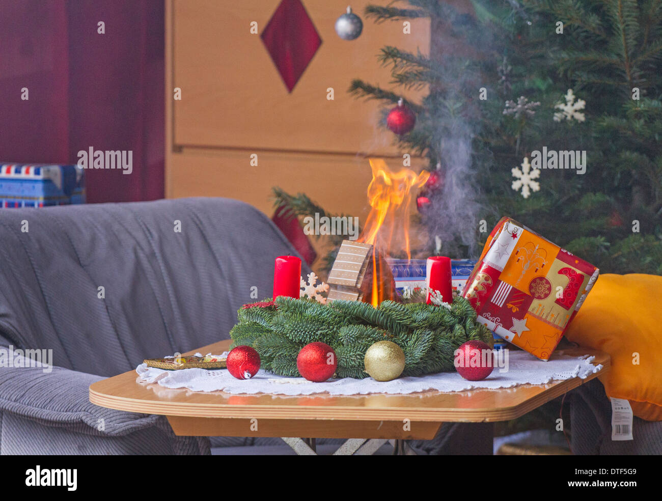 Berlin, Germany, burning wreaths in a Branduebungscontainer Stock Photo ...