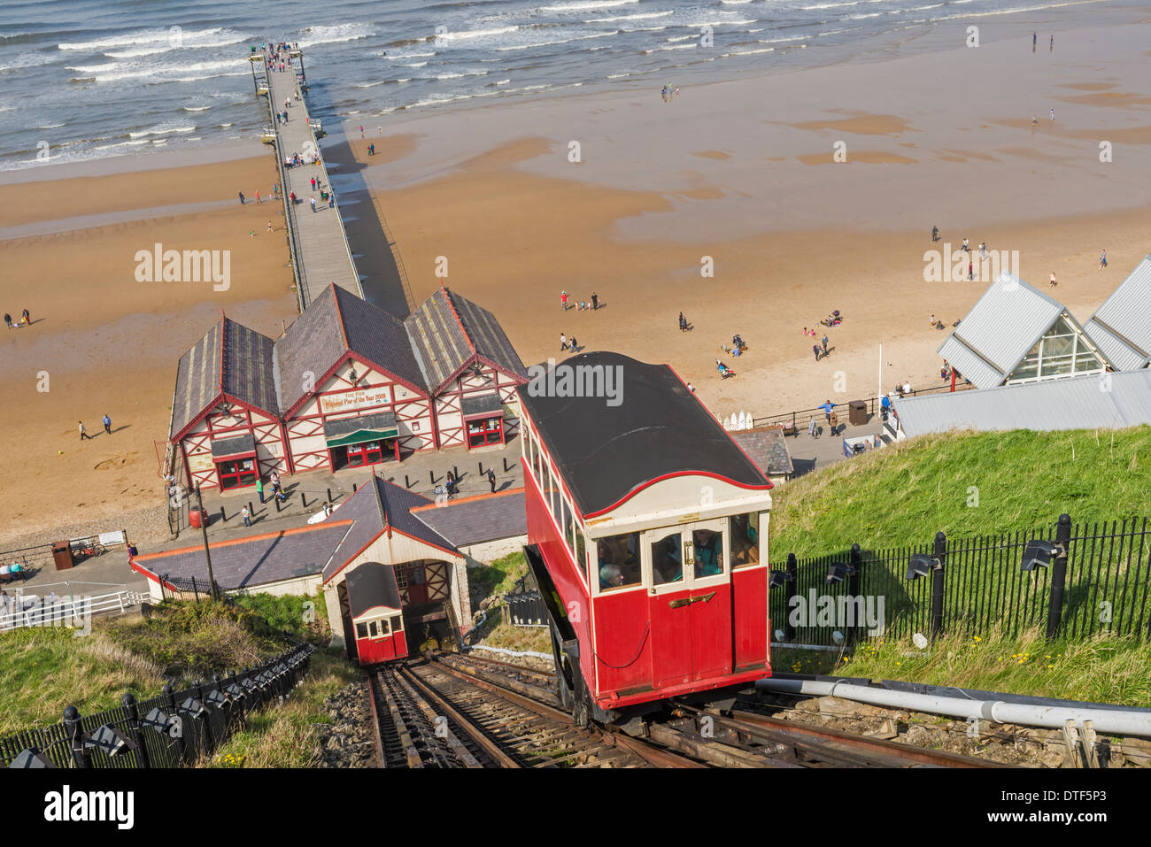 Saltburn cliff railway hi-res stock photography and images - Alamy