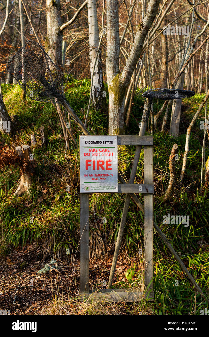 Fire sign hi-res stock photography and images - Alamy