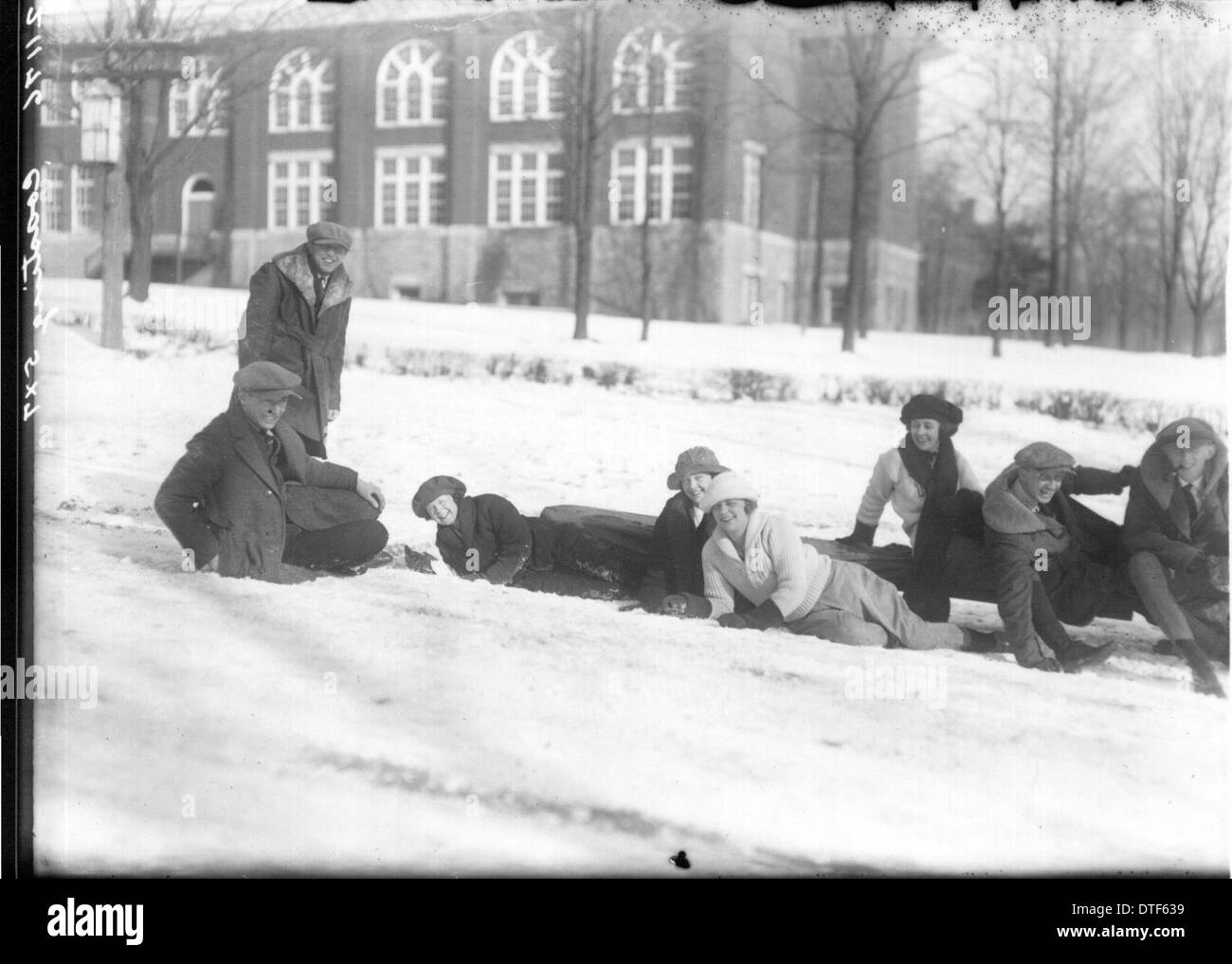 This 1922 photograph captures Miami University students, faculty, and ...