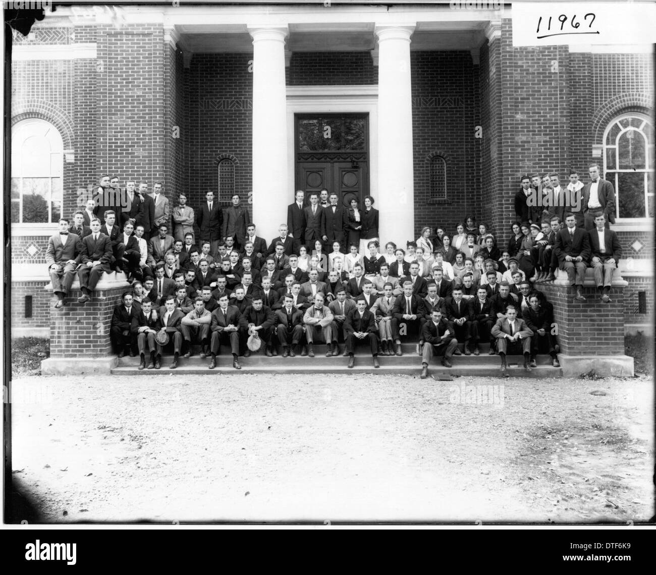 A 1912 group portrait of the freshman class at Miami University's ...