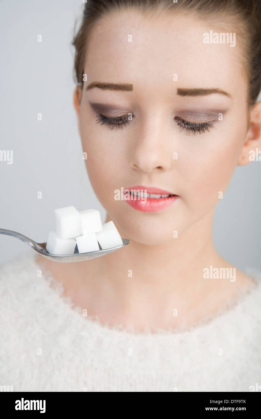 Sugar cubes eat hi-res stock photography and images - Alamy