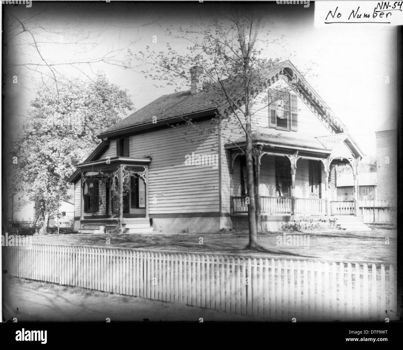 Traditional town house in Black and White Stock Photos & Images - Alamy
