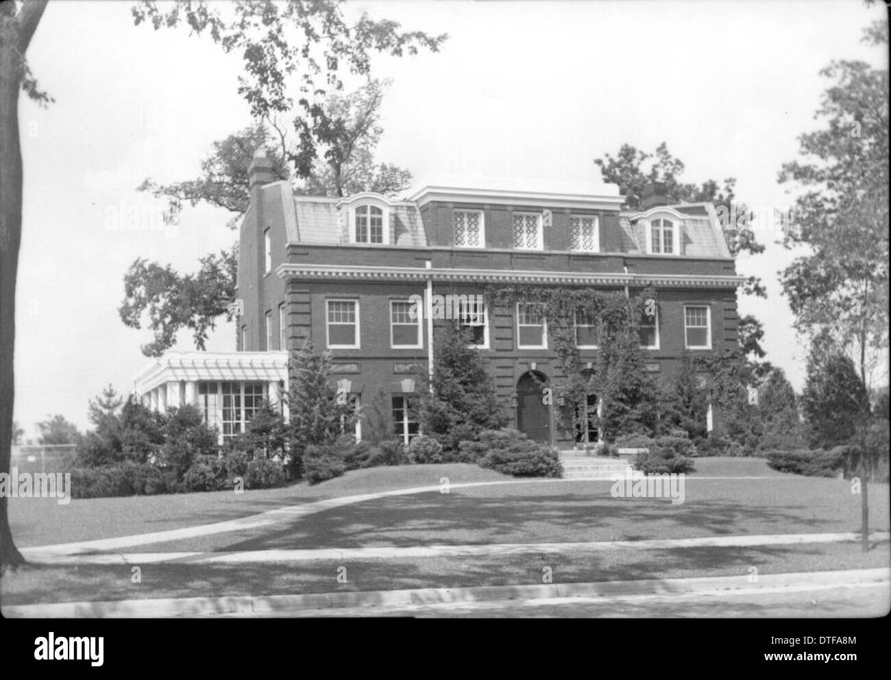 This image captures the Sigma Chi fraternity house, a historical ...