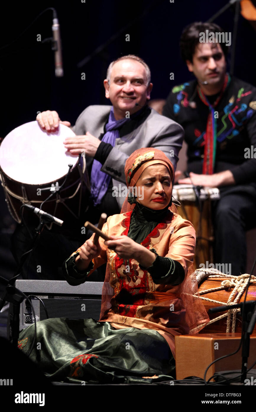 Iranian musicians perform hi-res stock photography and images - Alamy