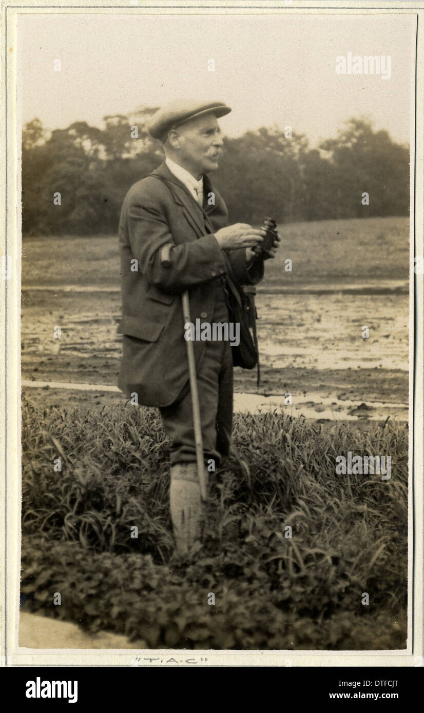 The coward hi-res stock photography and images - Alamy