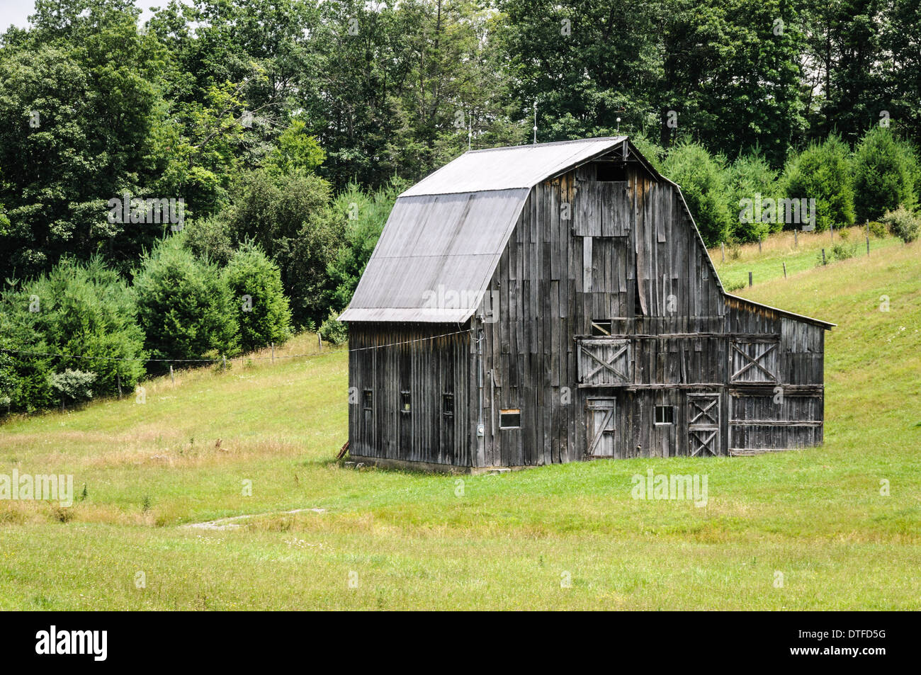 Weathered Barn, Beard Heights, Buckeye, West Virginia Stock Photo - Alamy