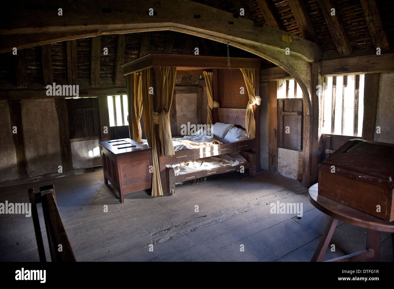 Tudor bedroom in Bayleaf farmstead at the Weald & Downland Open Air ...