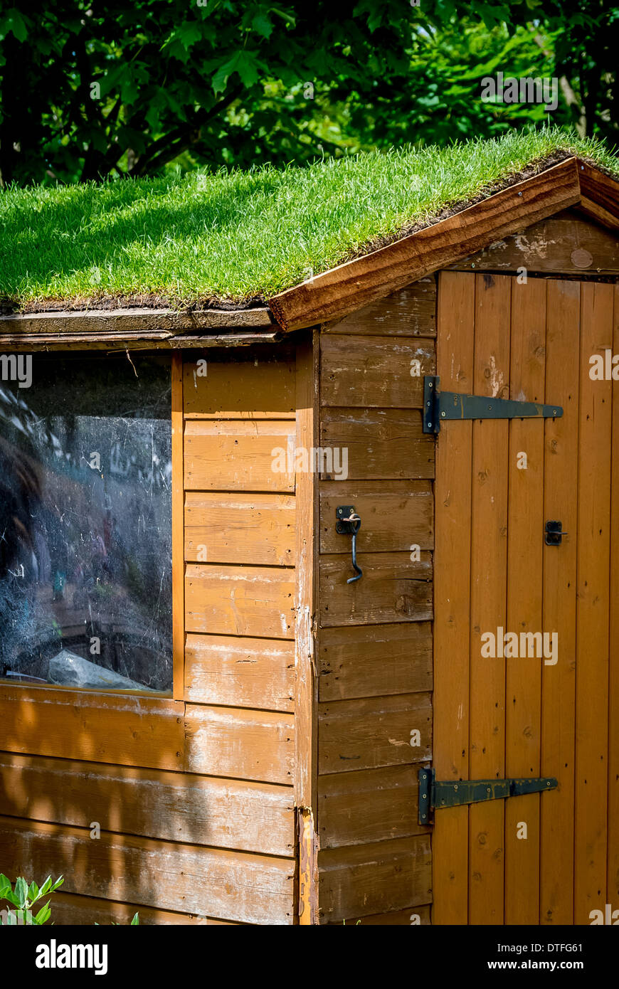 Garden Shed Uk High Resolution Stock Photography and Images - Alamy