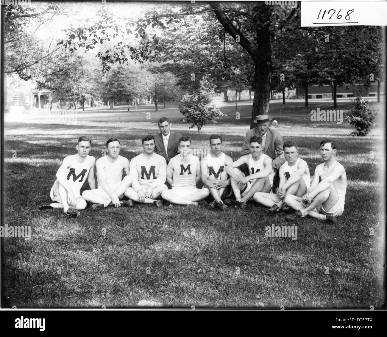 Group portrait from 1910s Black and White Stock Photos & Images - Alamy