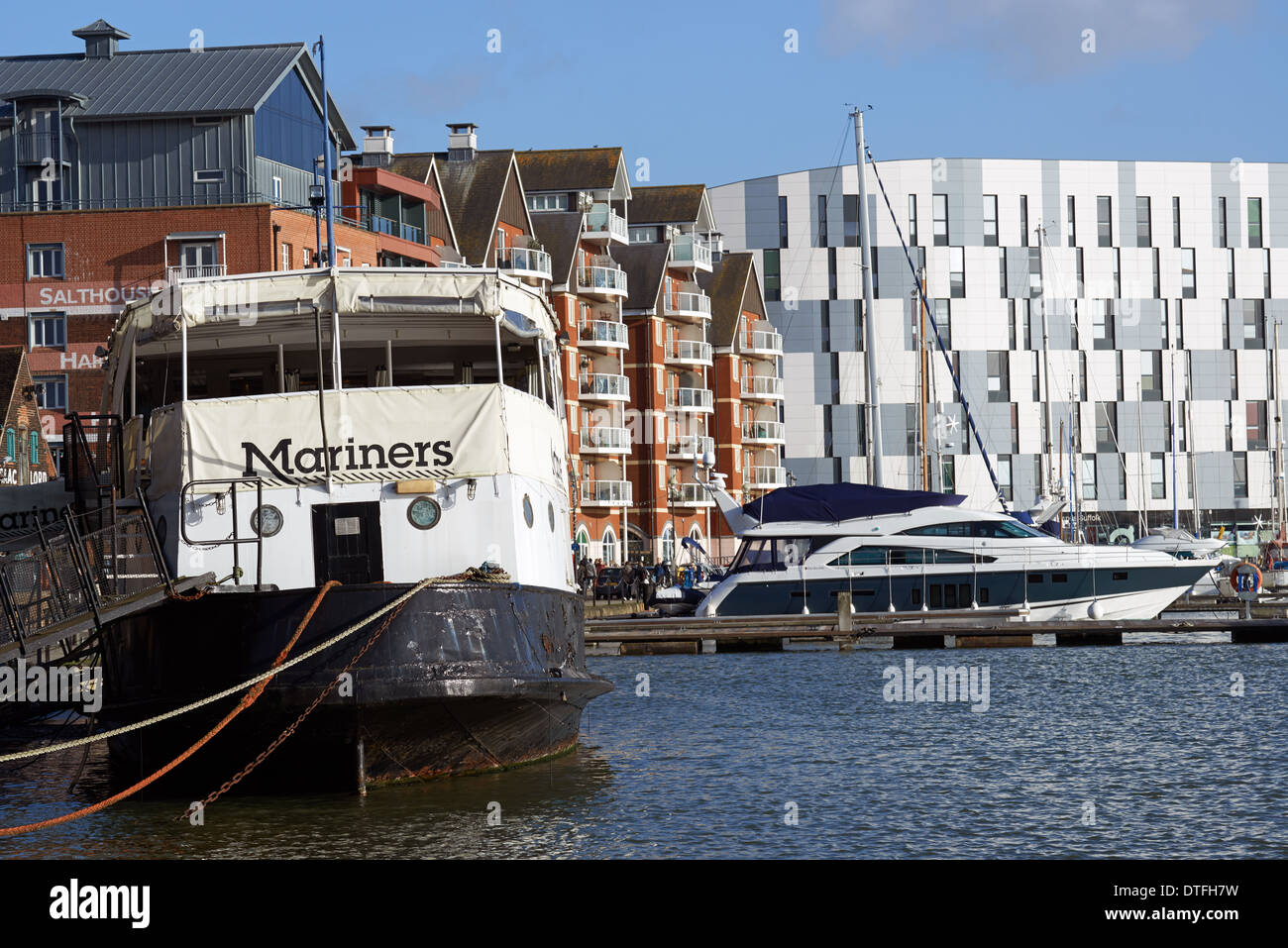 Resaurant hi-res stock photography and images - Alamy