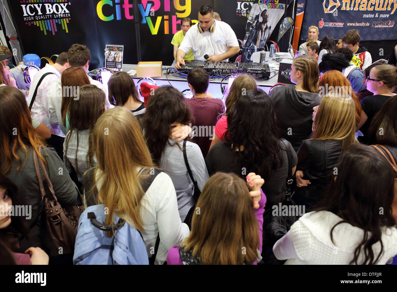 Western electric sound system hi-res stock photography and images - Alamy