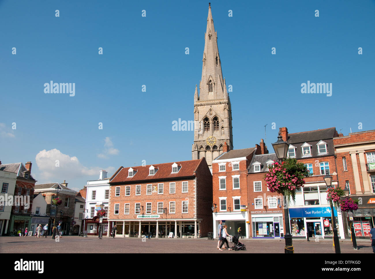 The Market Place in Newark on Trent, Nottinghamshire England UK Stock ...