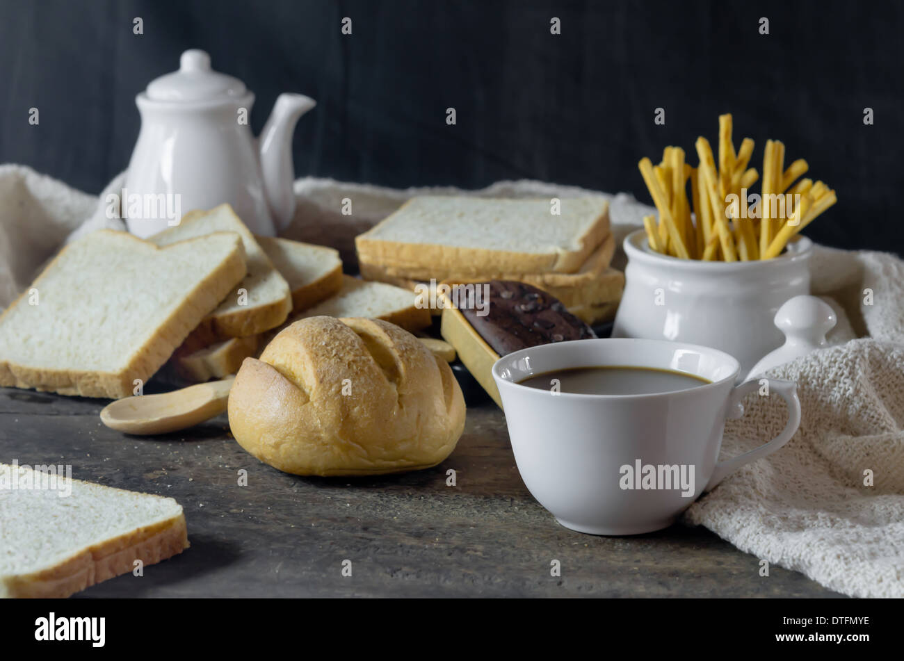 Cake coffee bread hi-res stock photography and images - Alamy