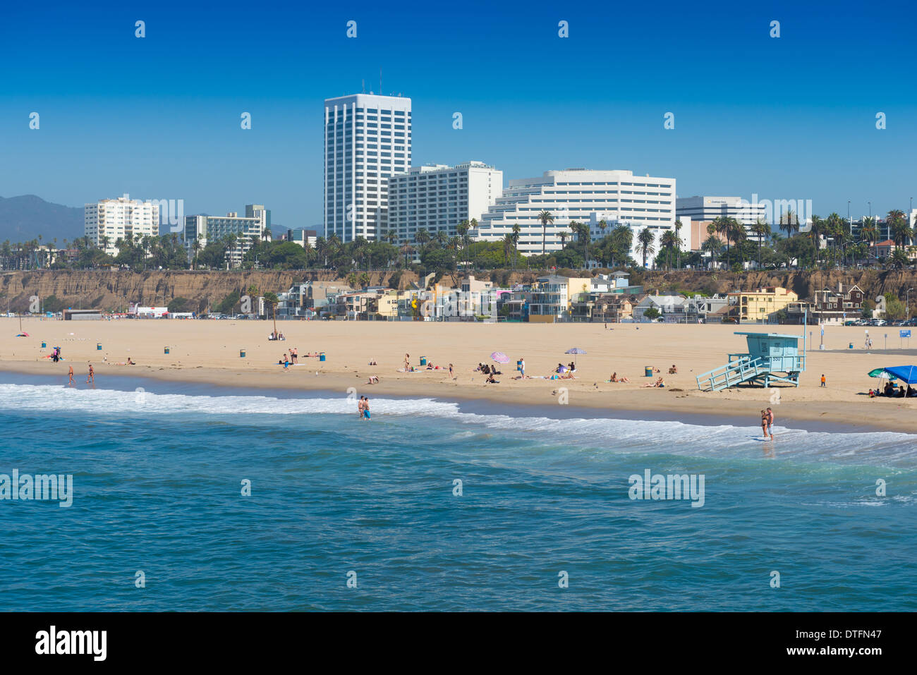 Santa monica beach in los hi-res stock photography and images - Alamy