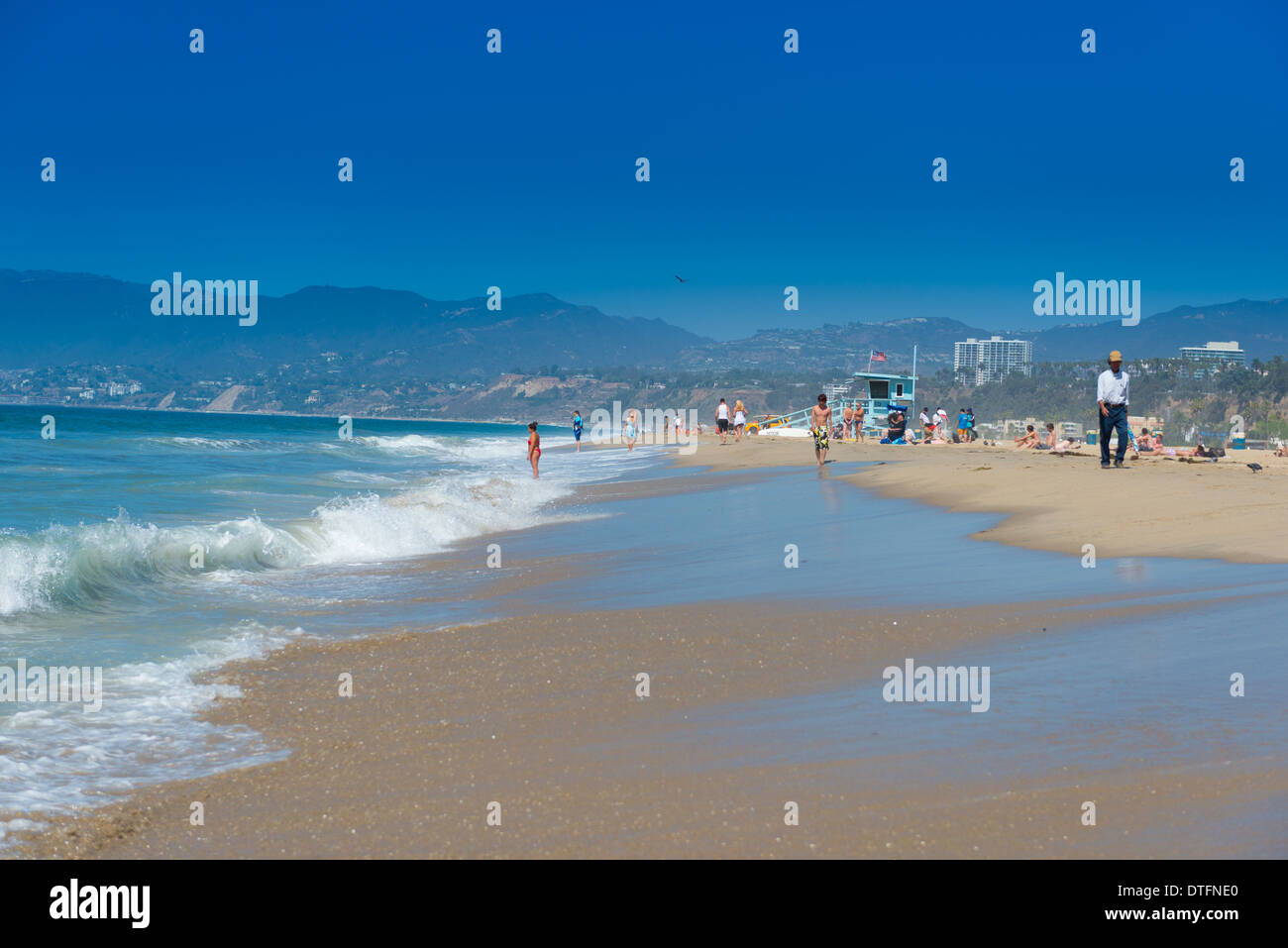 Santa Monica beach in Los Angeles, California Stock Photo - Alamy