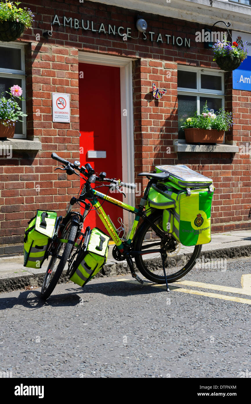 Ambulance bike hi-res stock photography and images - Alamy