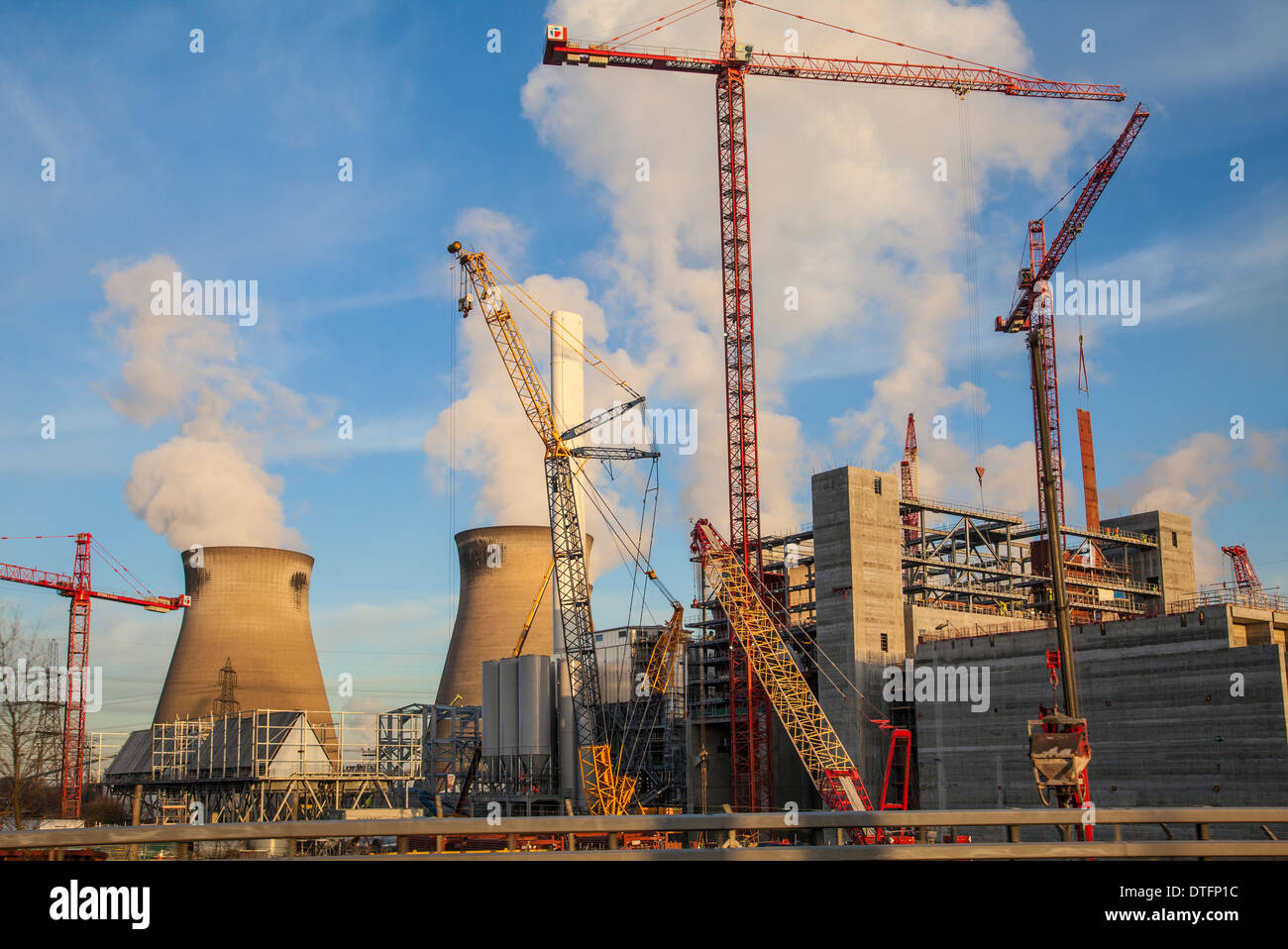Steam generating stations hi-res stock photography and images - Alamy