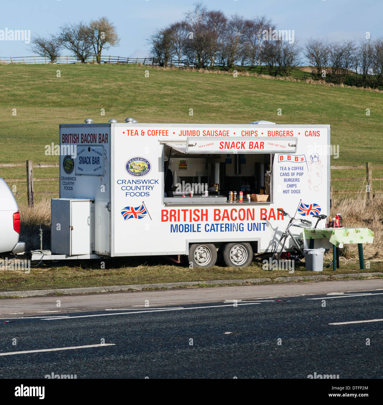 Roadside kitchen hi-res stock photography and images - Alamy