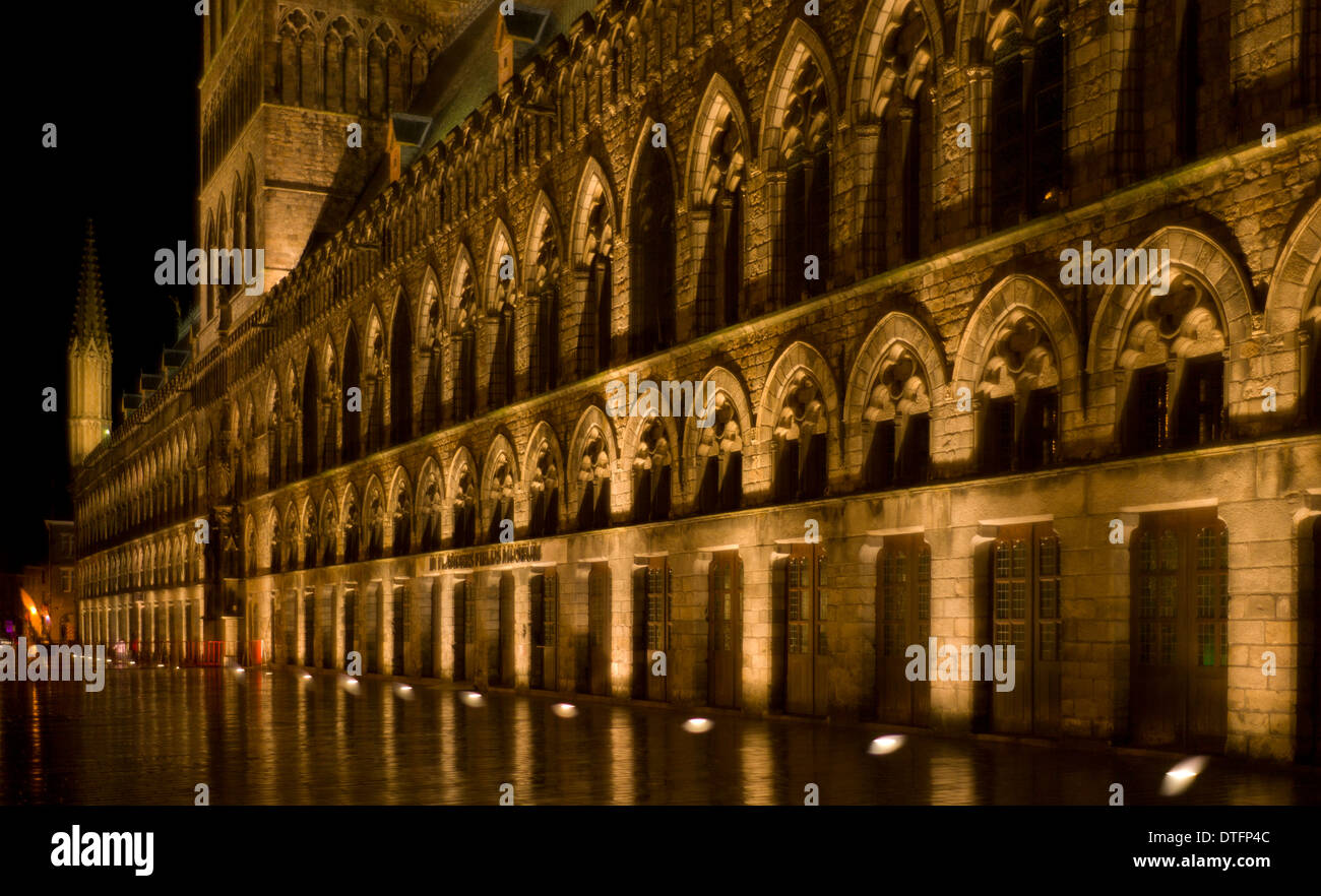 Ypres Cloth Hall (Dutch: Lakenhal or Lakenhalle) at night in Ypres ...